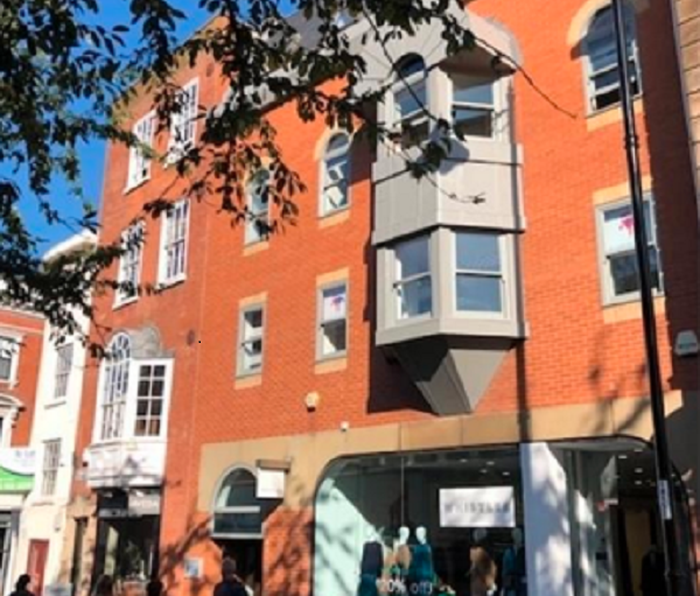 Middle Pavement | Commercial News Media